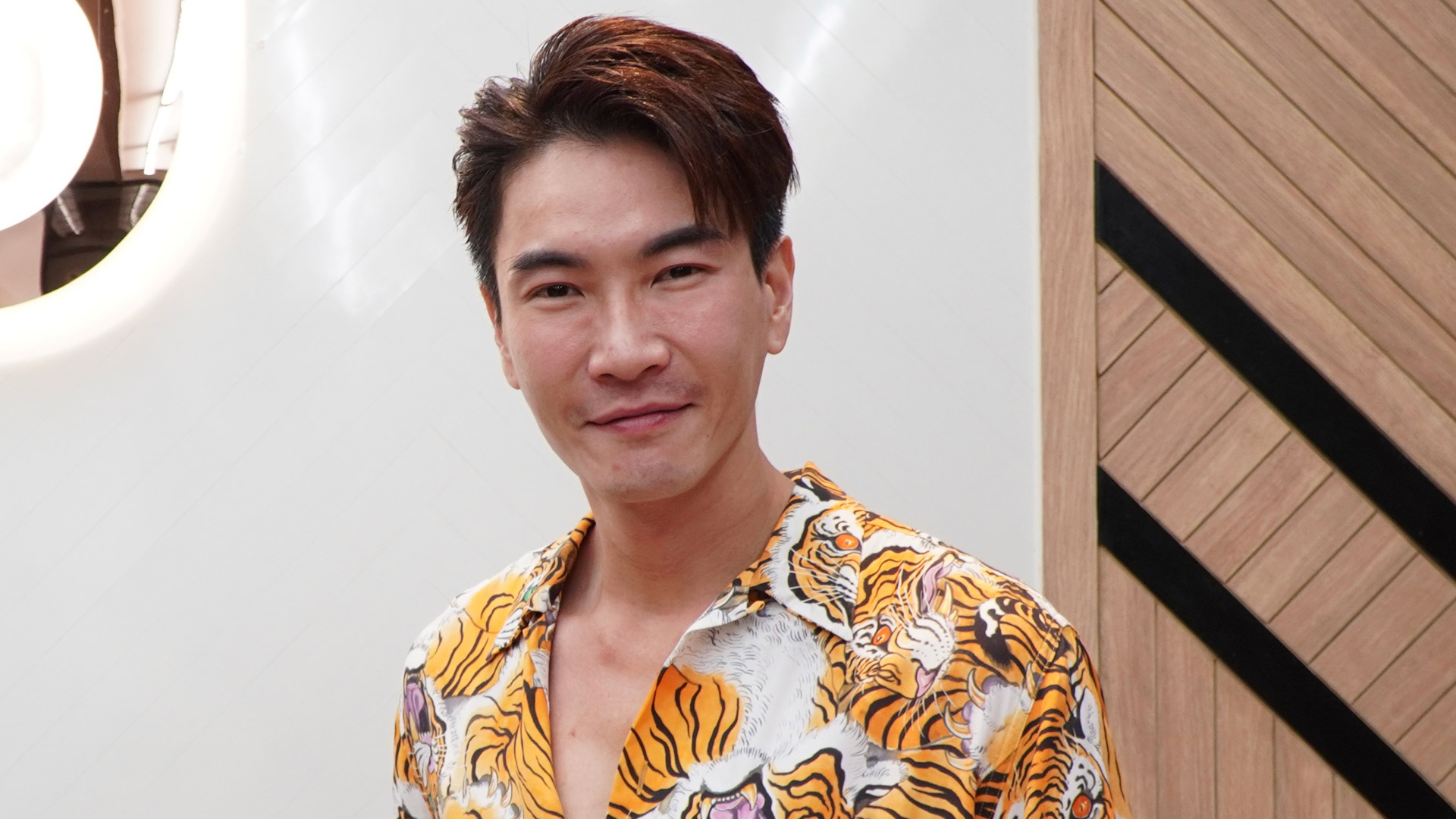 คุณมาวิน ทวีพล จากนักแสดง สู่ Influencer สายกิน ที่กินอะไรก็อร่อย - 9Conversations