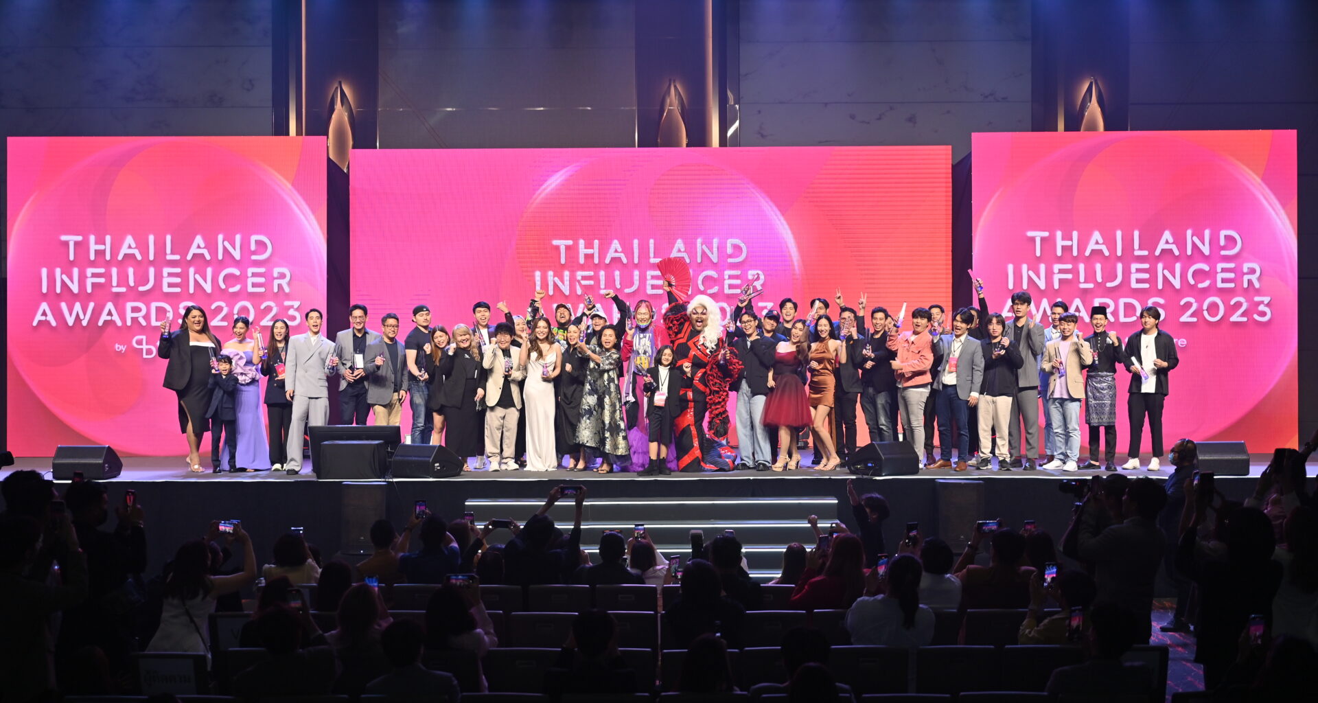 ประกาศรางวัลอินฟลูเอนเซอร์แห่งปี กับงาน Thailand Influencer Awards 2023 by Tellscore ...