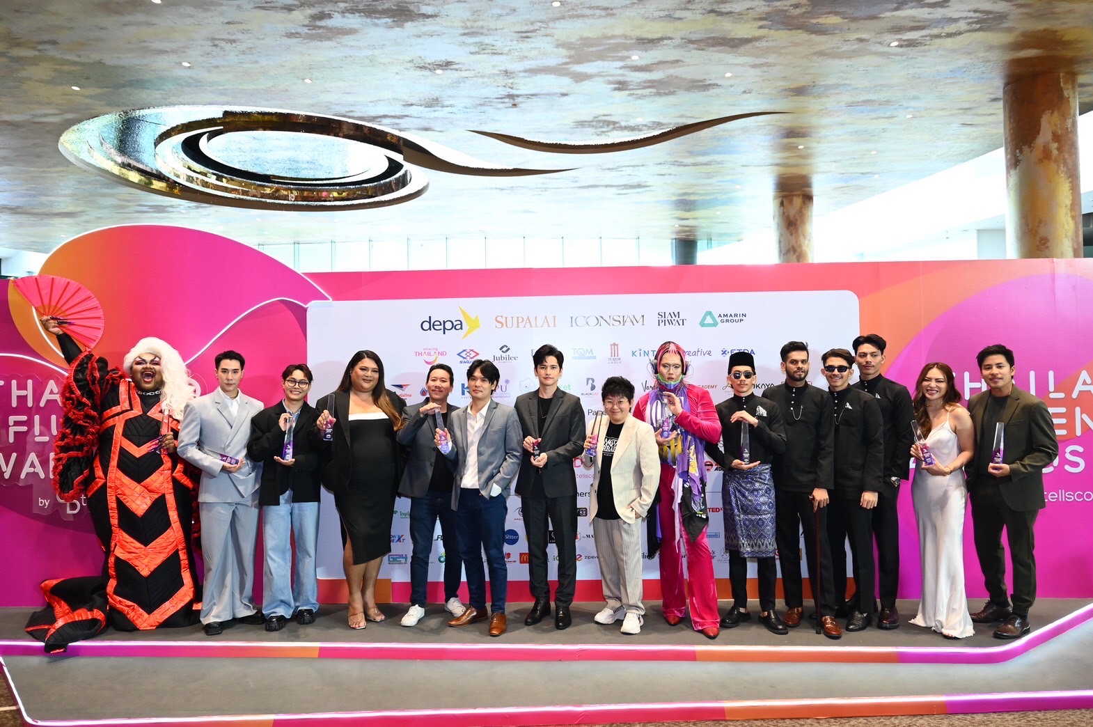 ประกาศรางวัลอินฟลูเอนเซอร์แห่งปี กับงาน Thailand Influencer Awards 2023 by Tellscore ...